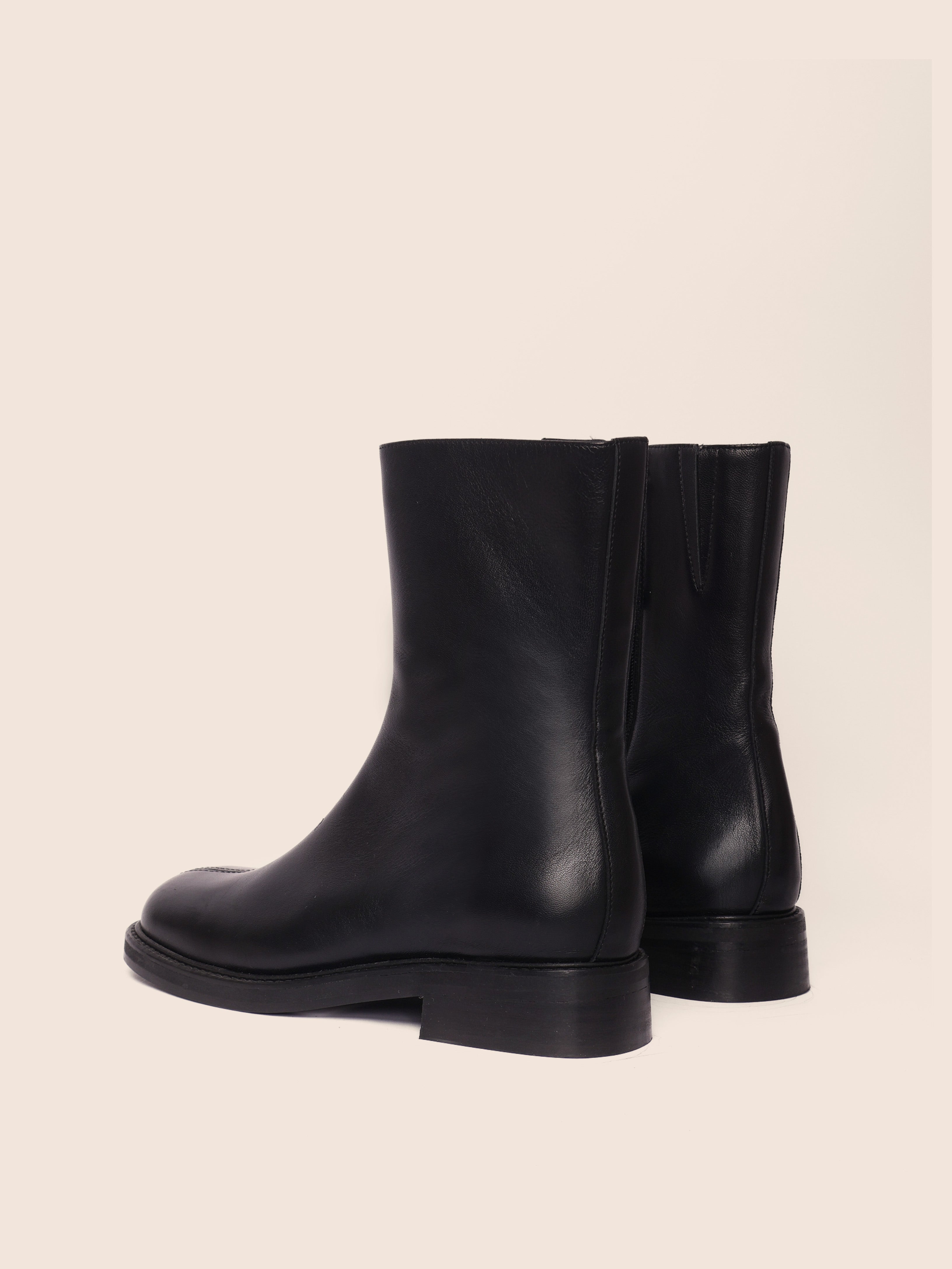 Leon Black Leather Ankle Boot | Maguire Shoes